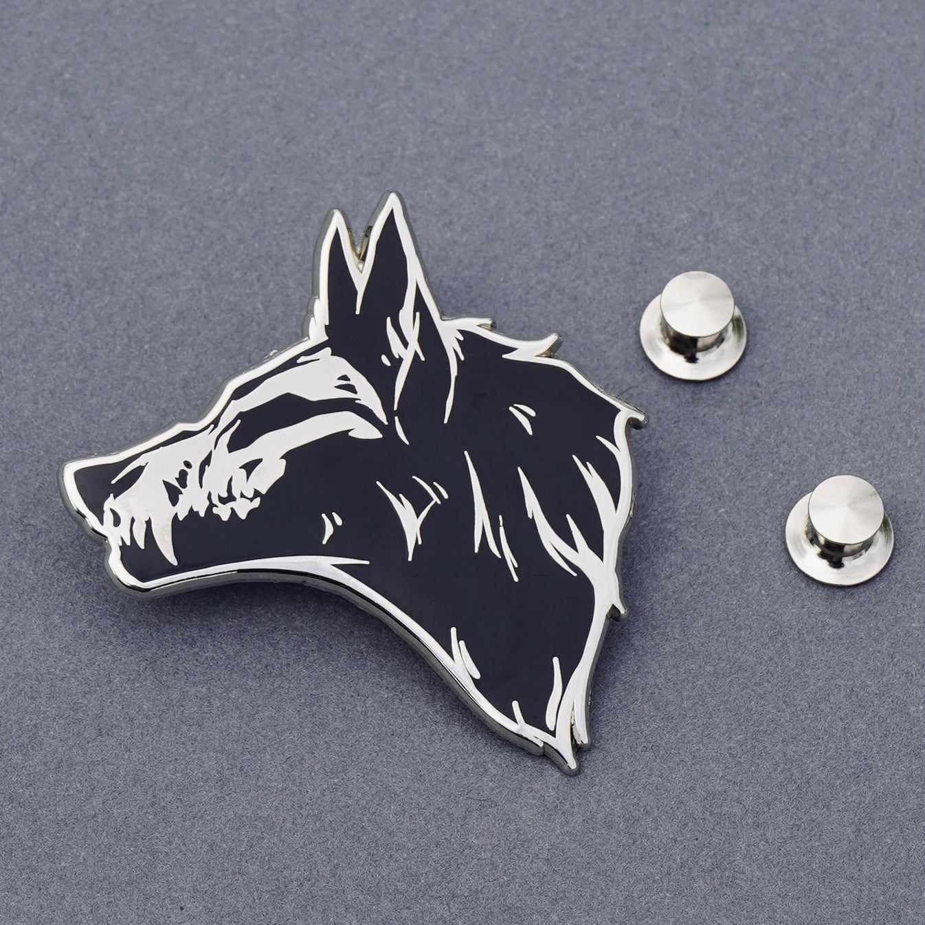 Wolf Skull - Hard Enamel Pin – KIRIN KONCEPT